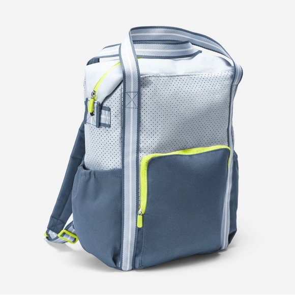 thirty-one | Bags | Thirtyone Day Away Backpack In Soft Blue Colorblock ...